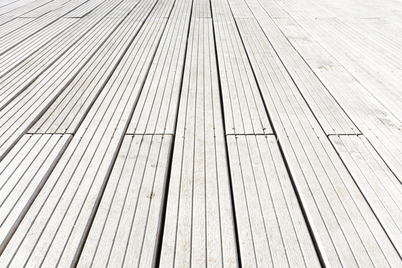 Ultimate Guide To Timber Vs Composite Decking In NZ