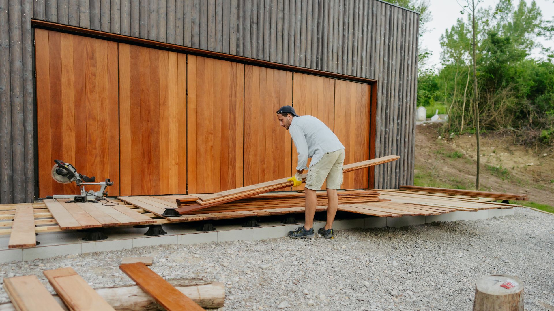 Best Decking Timber NZ Guide: Compare Types, Prices & Tips